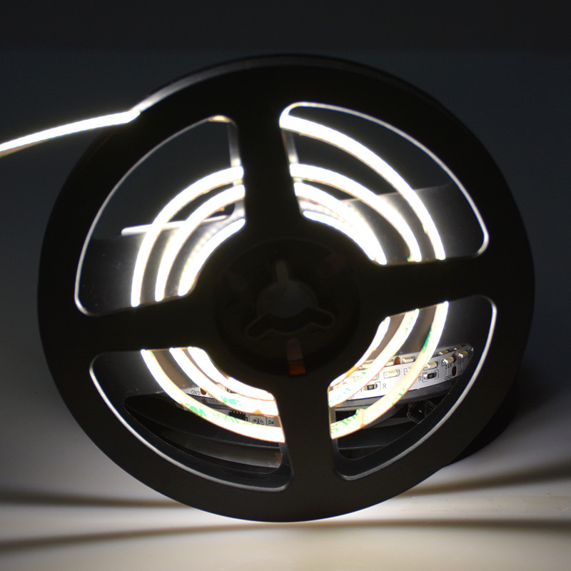 Flexibler PFEILER LED linearer Streifen ohne irgendeinen dunklen Fleck ...